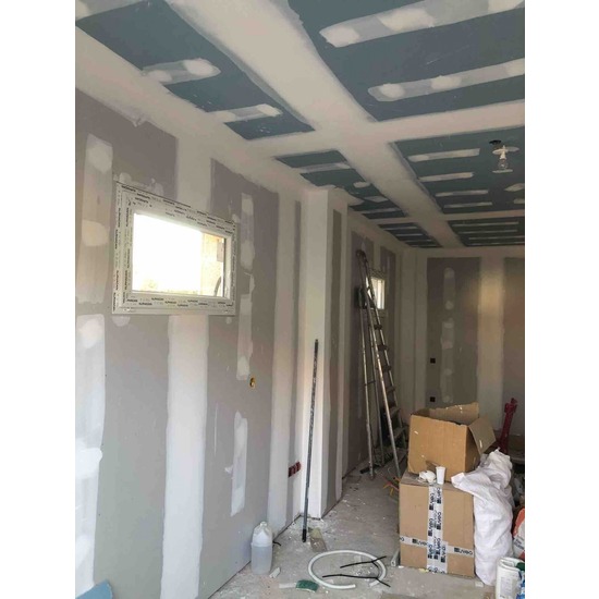 Plaquiste, isolation thermique des murs d'une maison par l'intérieur à ...